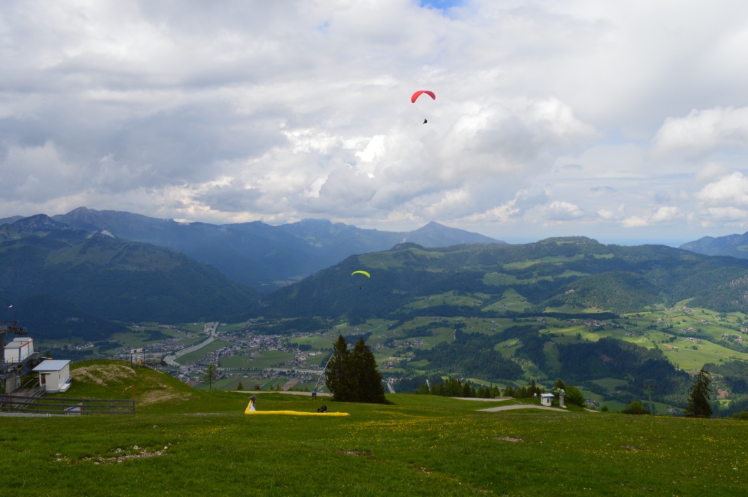in der Luft! Paragliding in Tirol - Sorgenfrei unterwegs